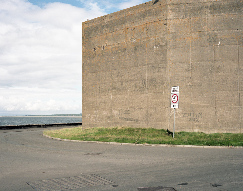 Robert Law – AINT—BAD